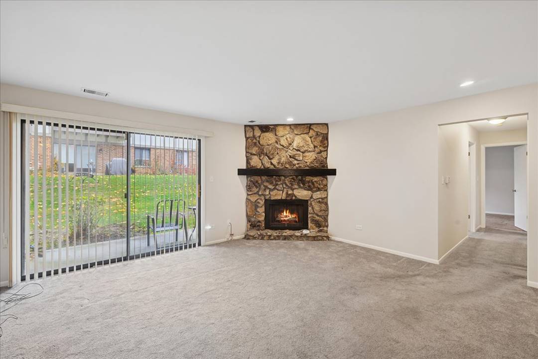 1010 E Glavin, Unit 1807, Palatine, IL 60074