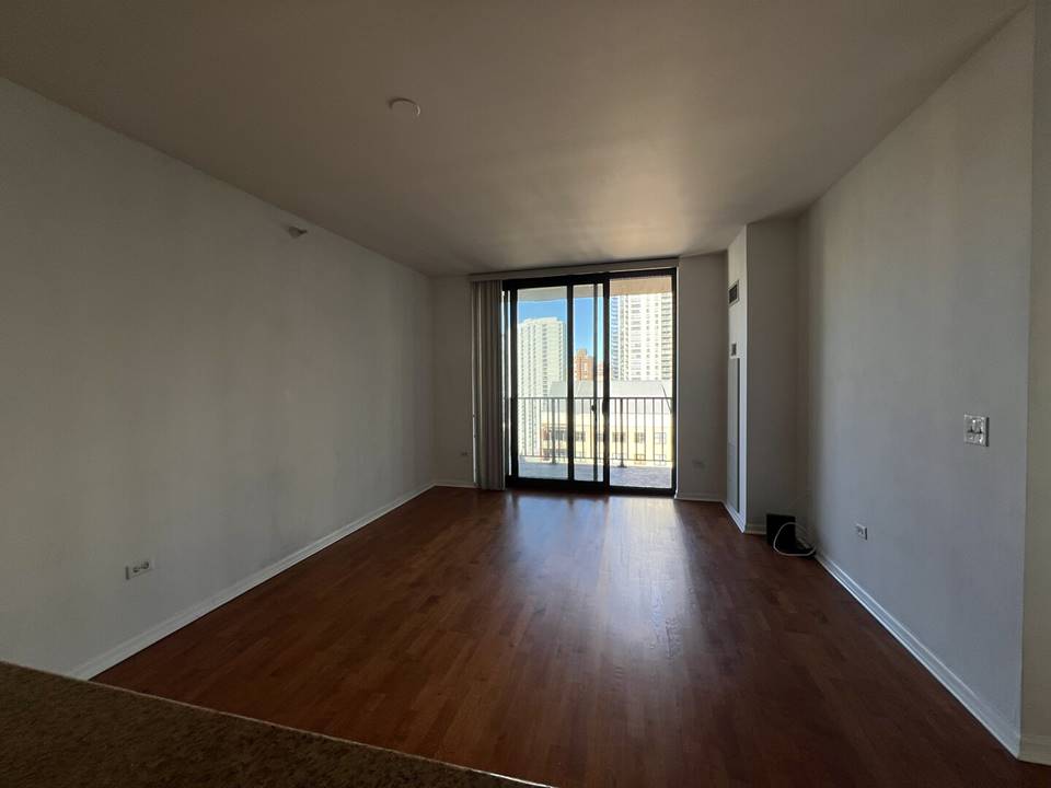 635 N Dearborn, Apt 2003, Chicago, IL 60654 - River North