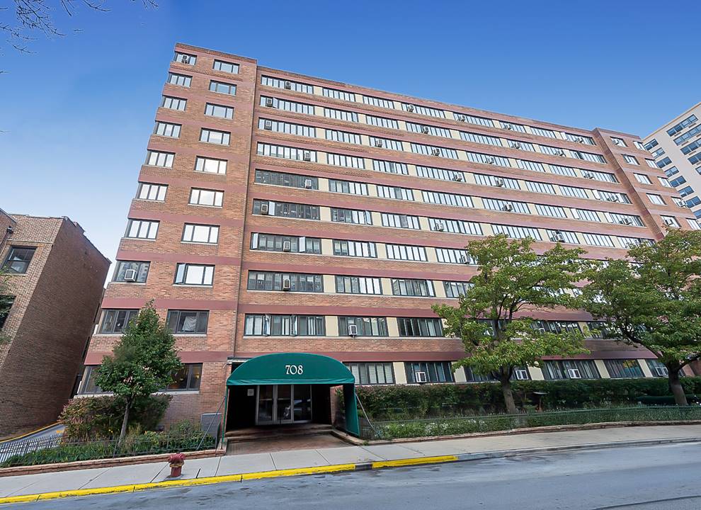 708 W Bittersweet, Apt 212, Chicago, IL 60613 - Uptown