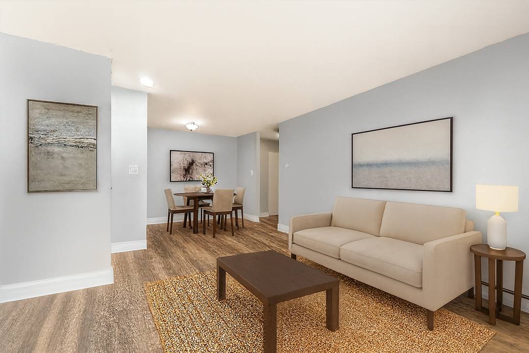 2600 Light, Unit 210, Oswego, IL 60543