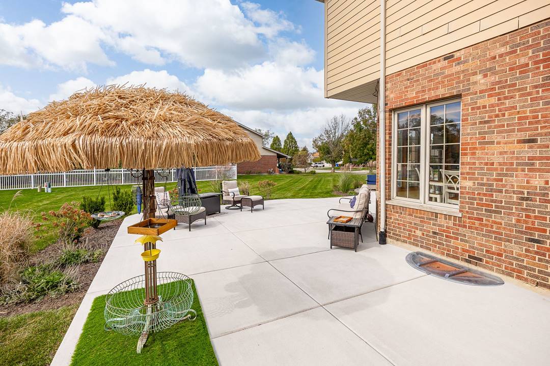 22374 Woodland, Frankfort, IL 60423