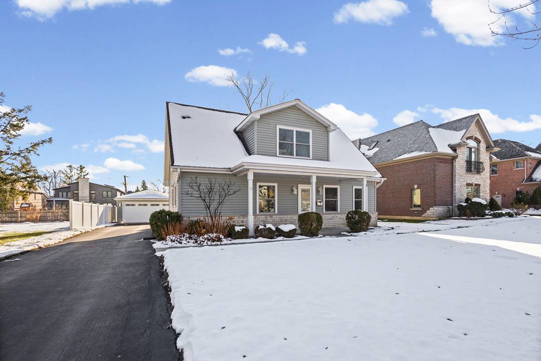 3201 Crestwood, Glenview, IL 60025