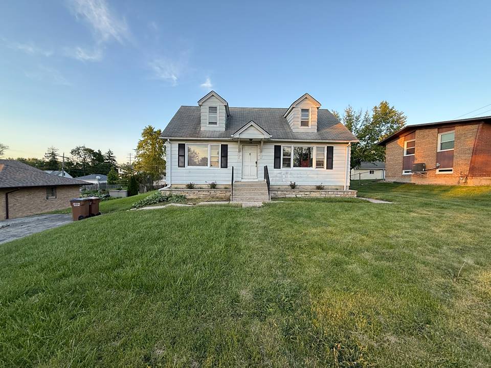 106 Kazwell, Willow Springs, IL 60480