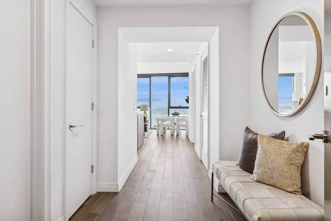 211 N Harbor, Unit 406, Chicago, IL 60601 - New Eastside
