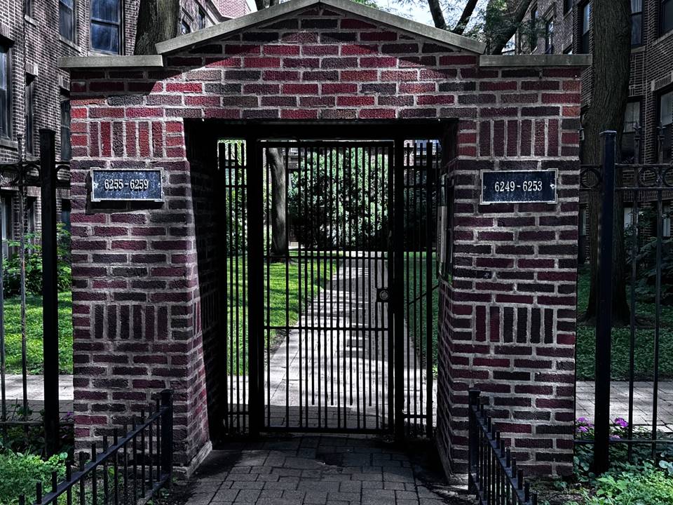 6249 N Sheridan, Unit 5, Chicago, IL 60660 - Edgewater