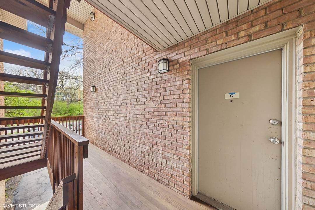 5809 Oakwood, Unit C, Lisle, IL 60532