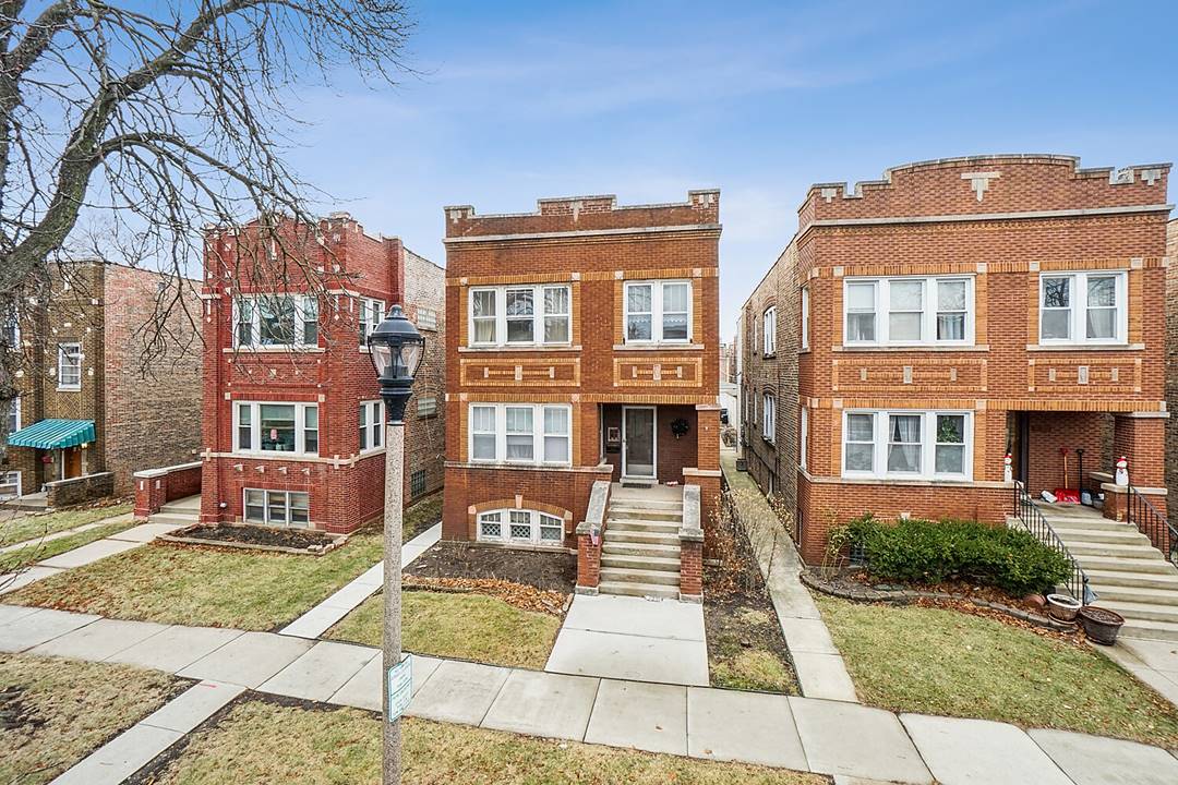 1832 Elmwood, Berwyn, IL 60402