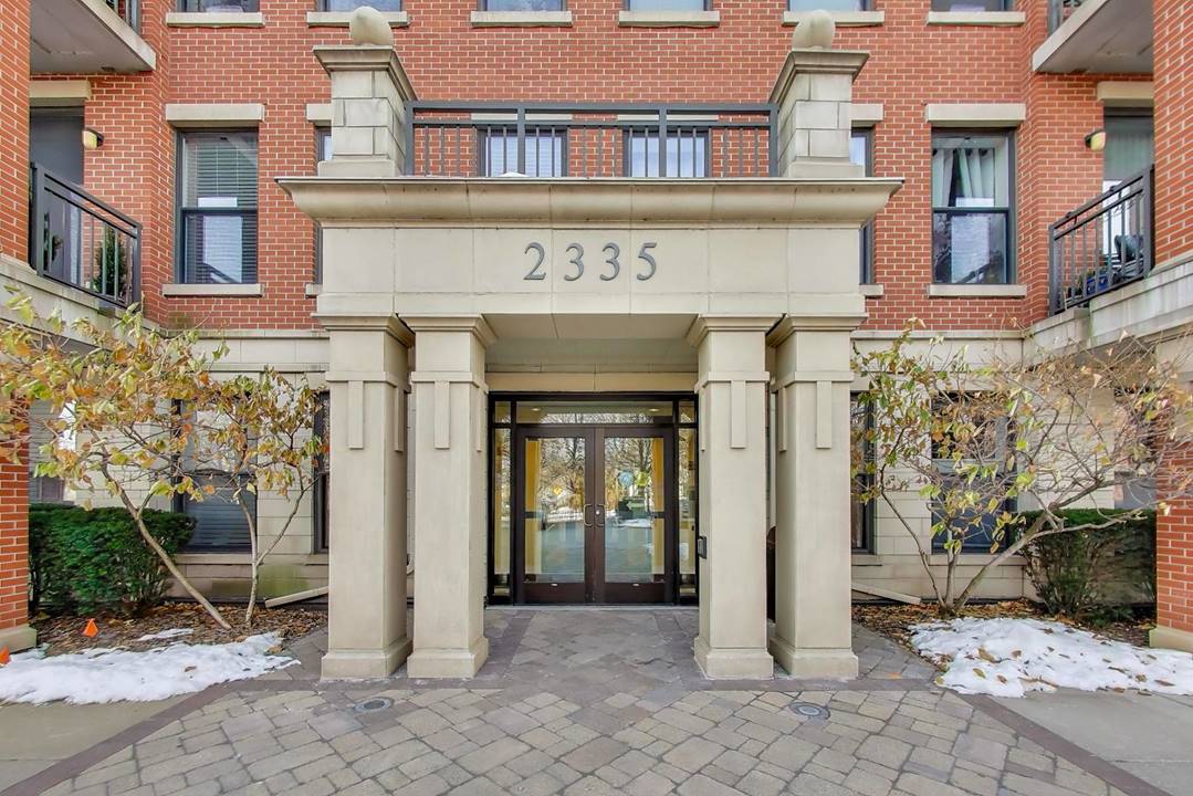 2335 W Belle Plaine, Unit 306, Chicago, IL 60618 - Northcenter