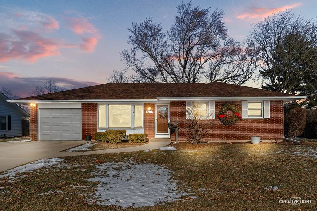2245 Copley, Aurora, IL 60506