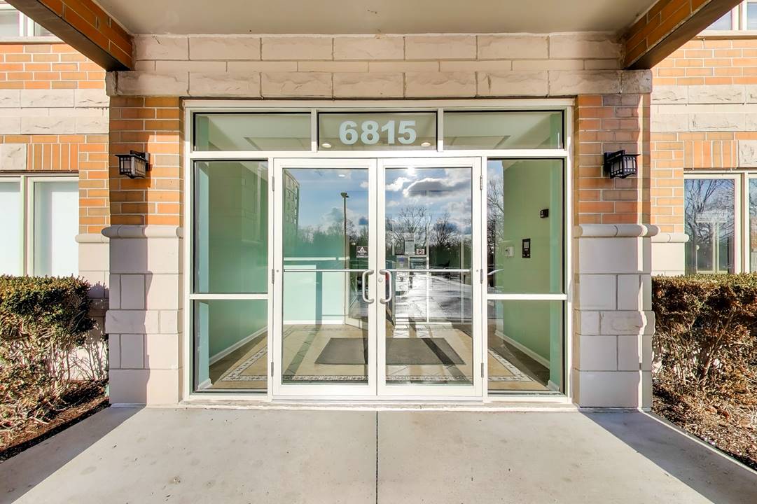 6815 N Milwaukee, Unit 707, Niles, IL 60714