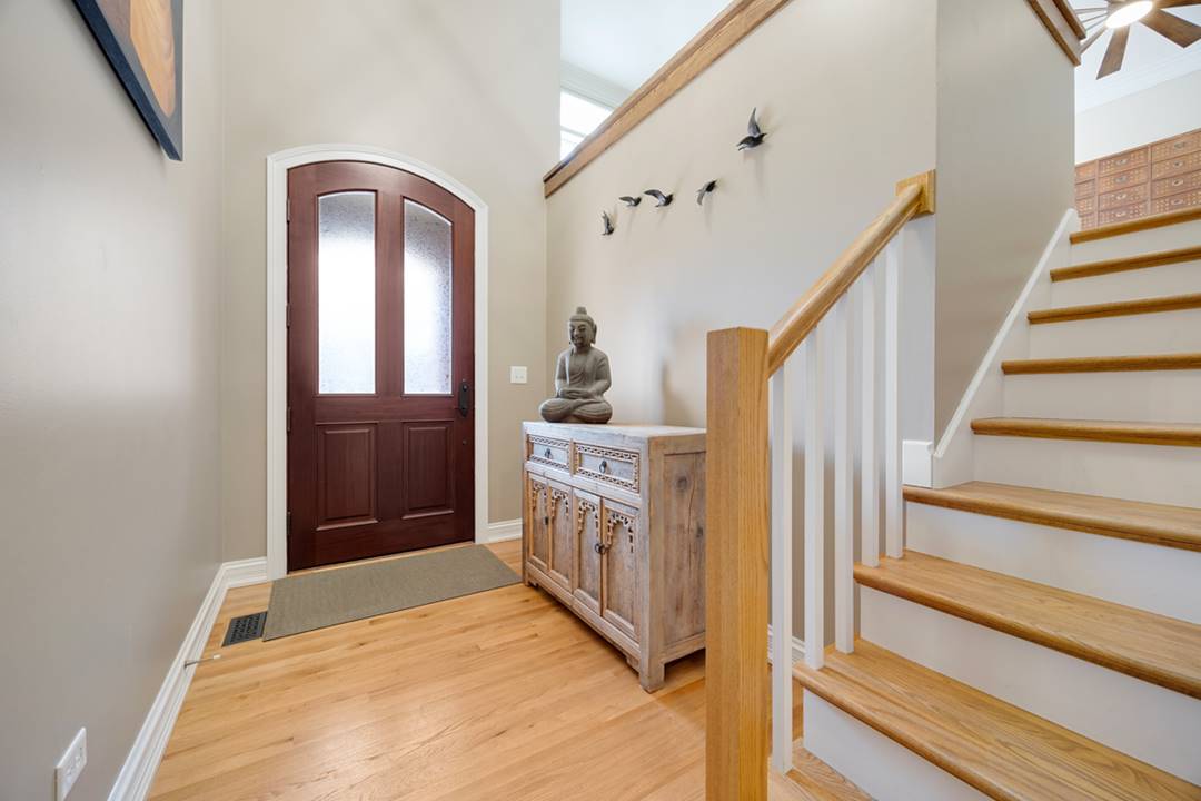 38 Bluestone, St. Charles, IL 60174