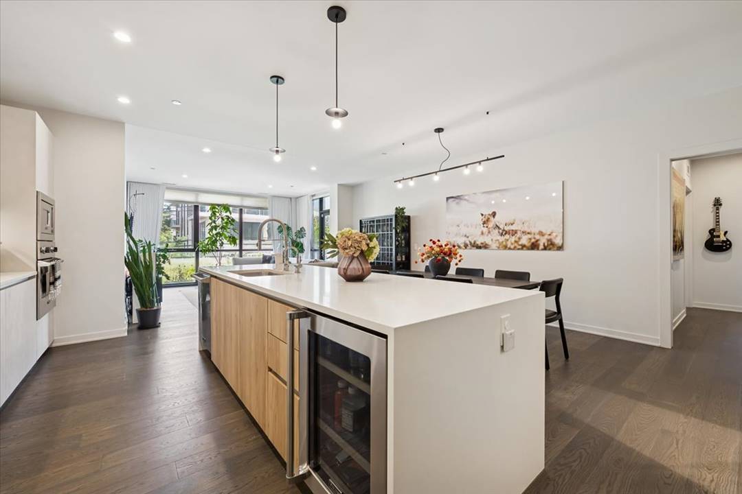 1648 W Division, Unit 208, Chicago, IL 60622 - Wicker Park
