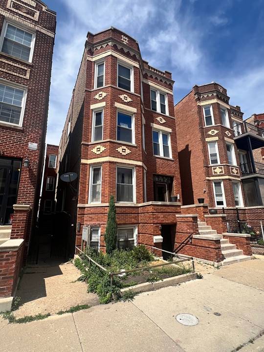 2340 W Augusta, Apt 1R, Chicago, IL 60622 - Ukrainian Village