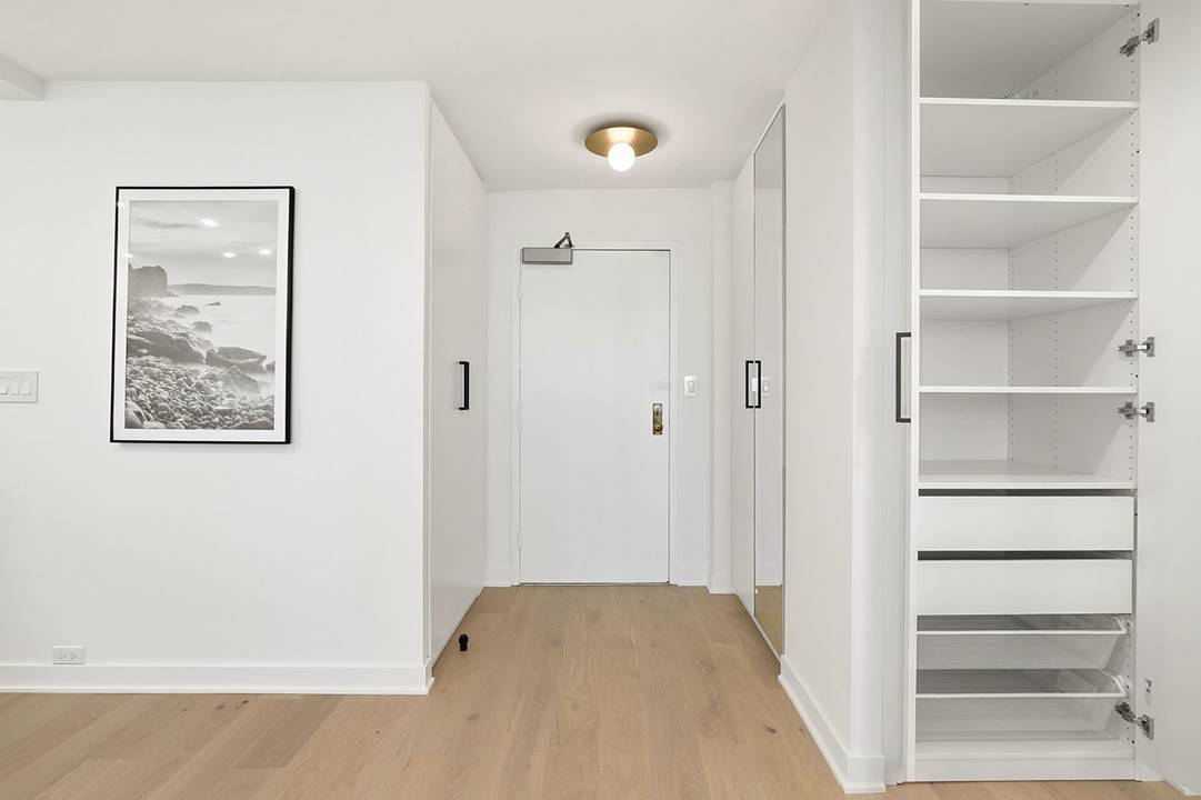 3550 N Lake Shore, Unit 624, Chicago, IL 60657 - Lakeview