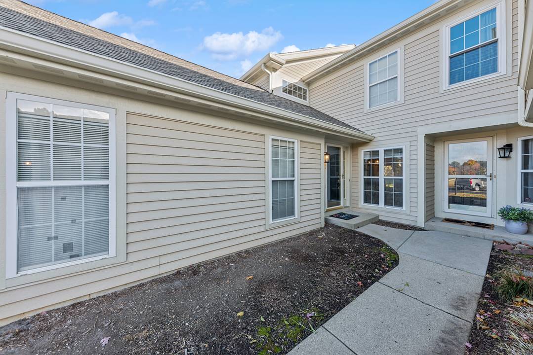 36119 N New Bridge, Apt 0, Gurnee, IL 60031